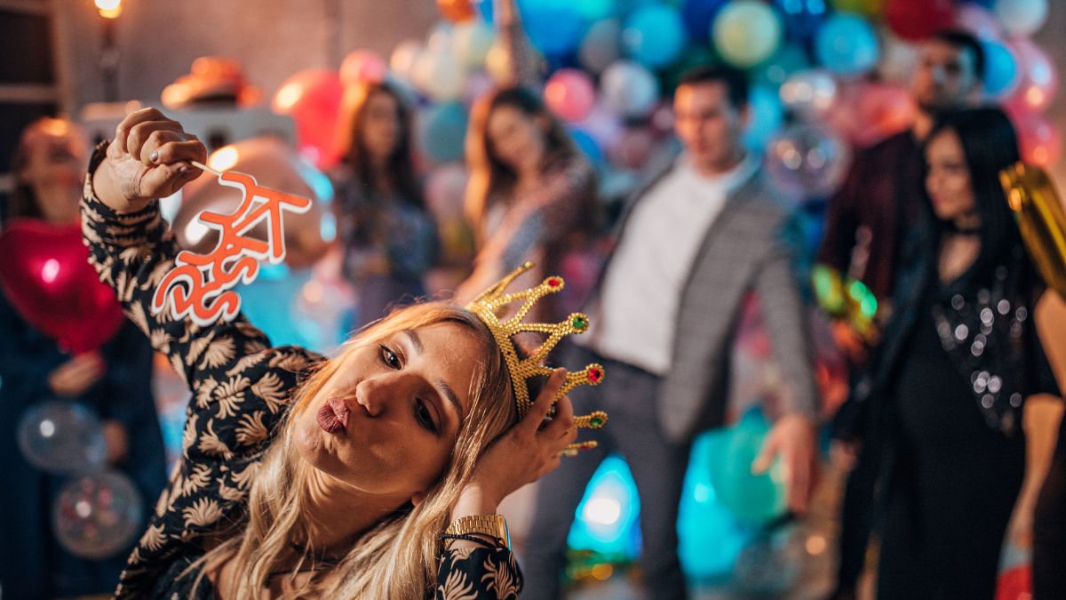 Fiestas temáticas: ¿Cómo organizar un evento social con éxito?